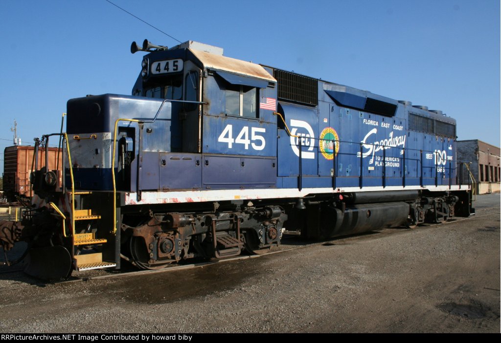 FEC 445 at the old Frisco Yard